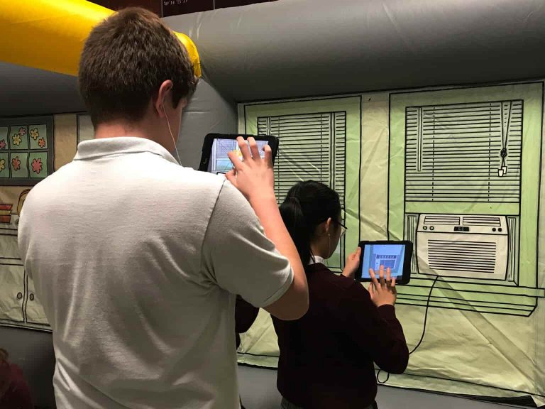 40+ Interactive Trade Show Booth Game Ideas in 2026 - Experiential ...